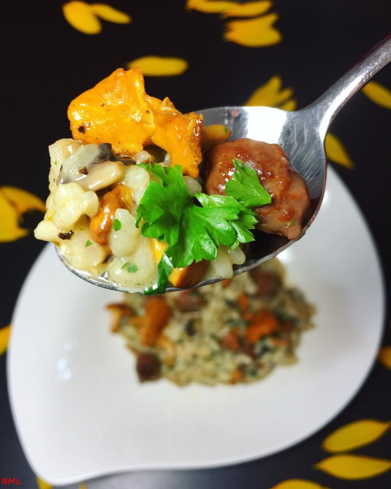 Pfifferling-Champignon-Risotto mit Merquezbällchen | Backen mit ...